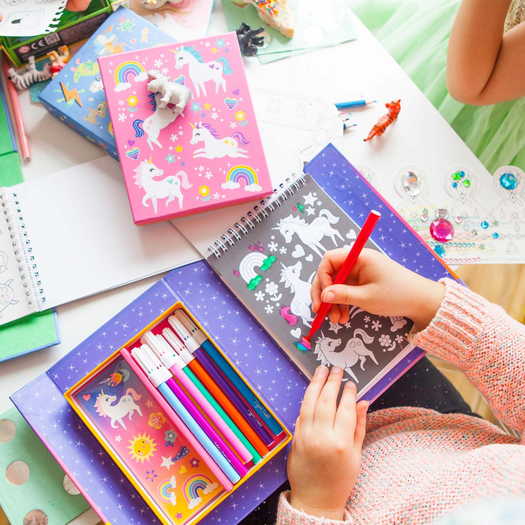 Art & Craft – Little Darcy